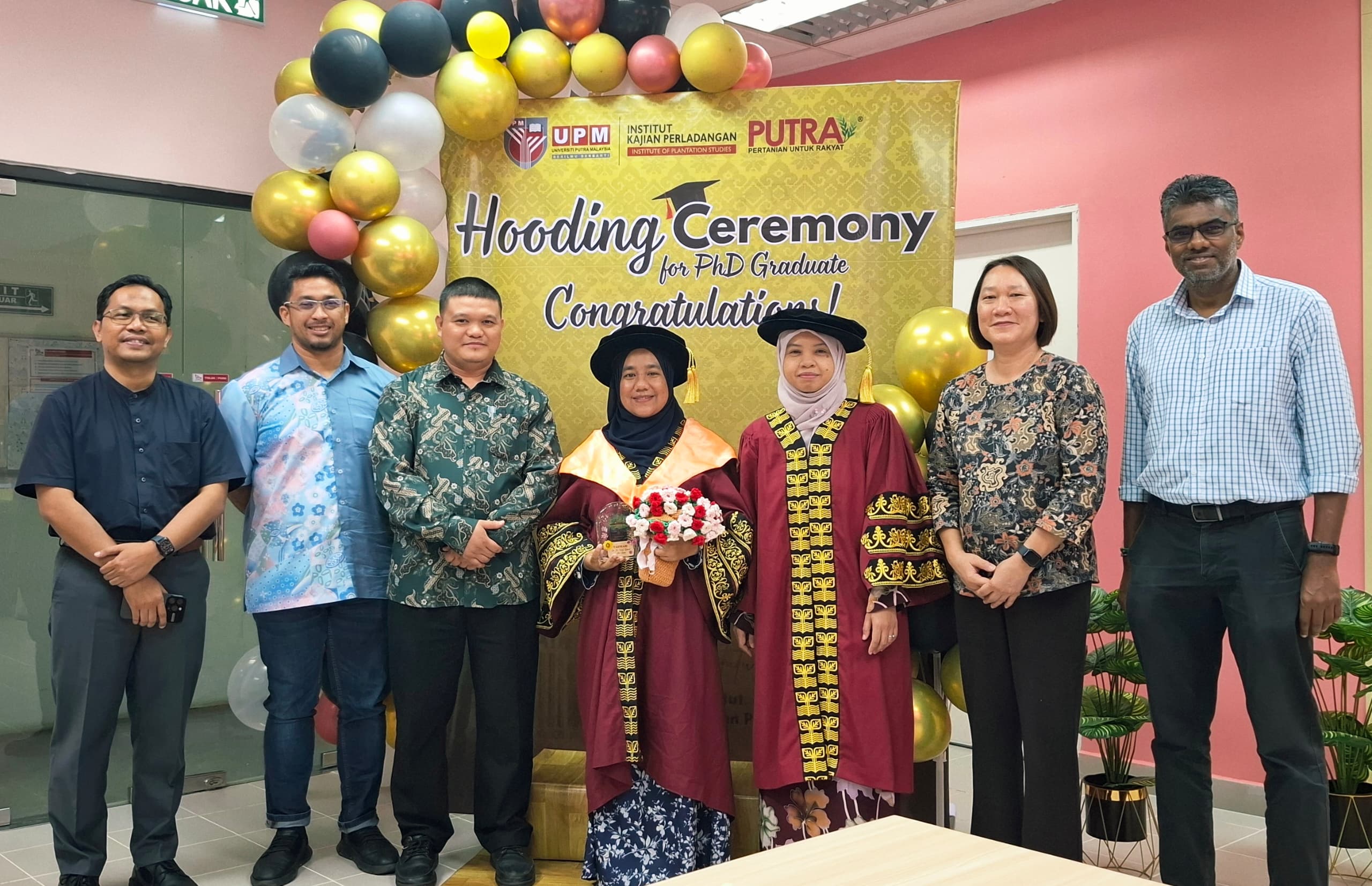 Hooding Ceremony at the Institute of Plantation Studies – Celebrating ...